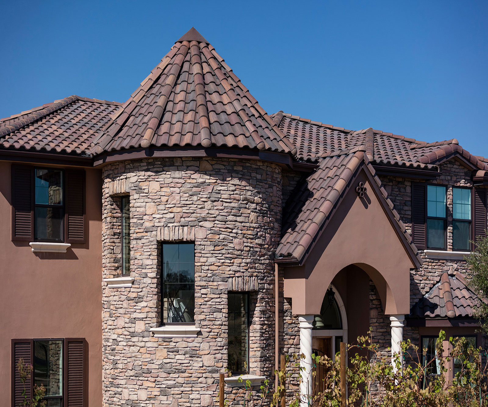 Eagle Capistrano Santa Fe Blend | Roofle®